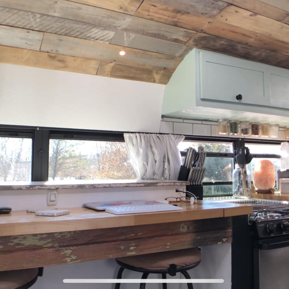 15 Best School Bus Conversion Ideas - Skoolie Livin