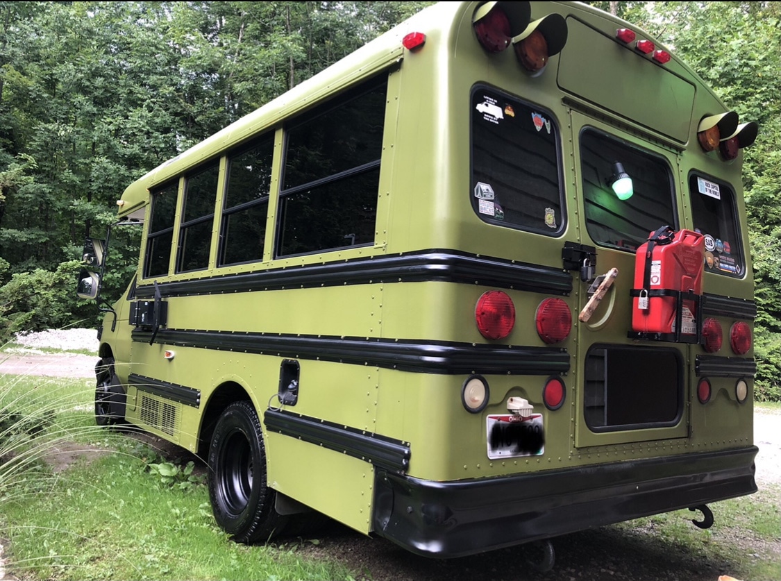 2006 Ford E350 Thomas Powerstroke - Skoolie Livin | School Bus ...