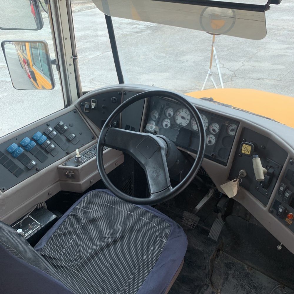 2004 IC Corporation CE 200 School Bus - Skoolie Livin | School Bus ...