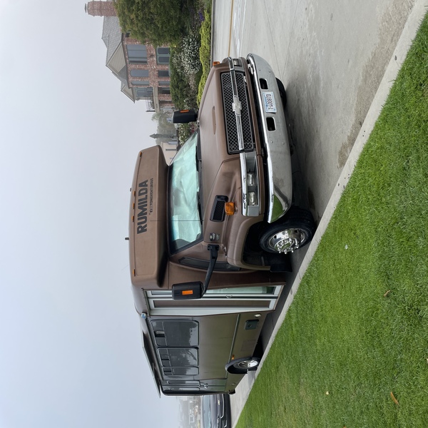 GMC C4500 OFF Grid Bus (Finished Skoolie) - Skoolie Livin | School Bus ...