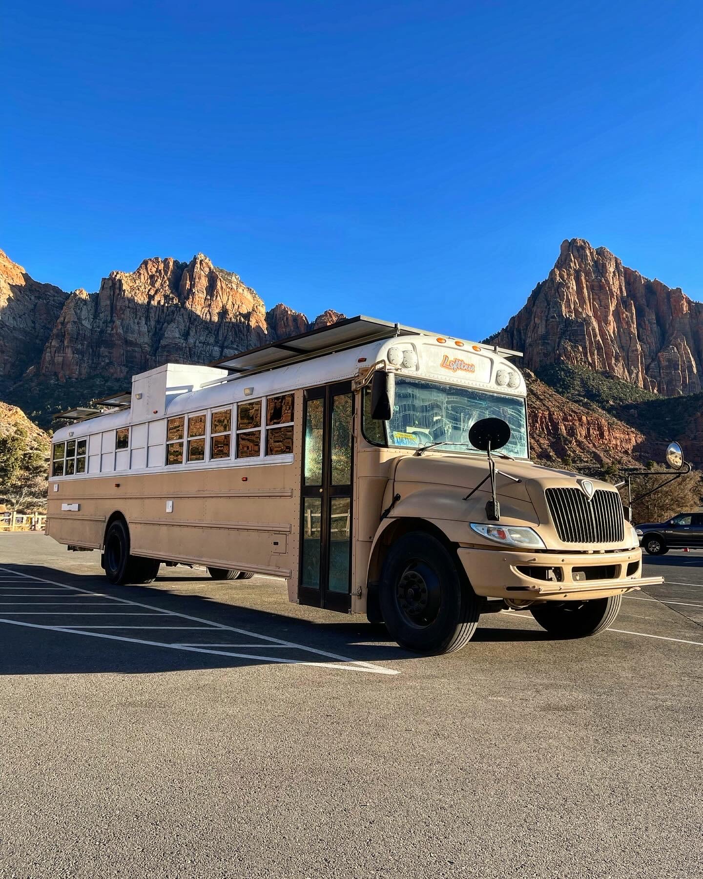 2009 International IC CE Finished Skoolie w/ luxury shower - Skoolie ...