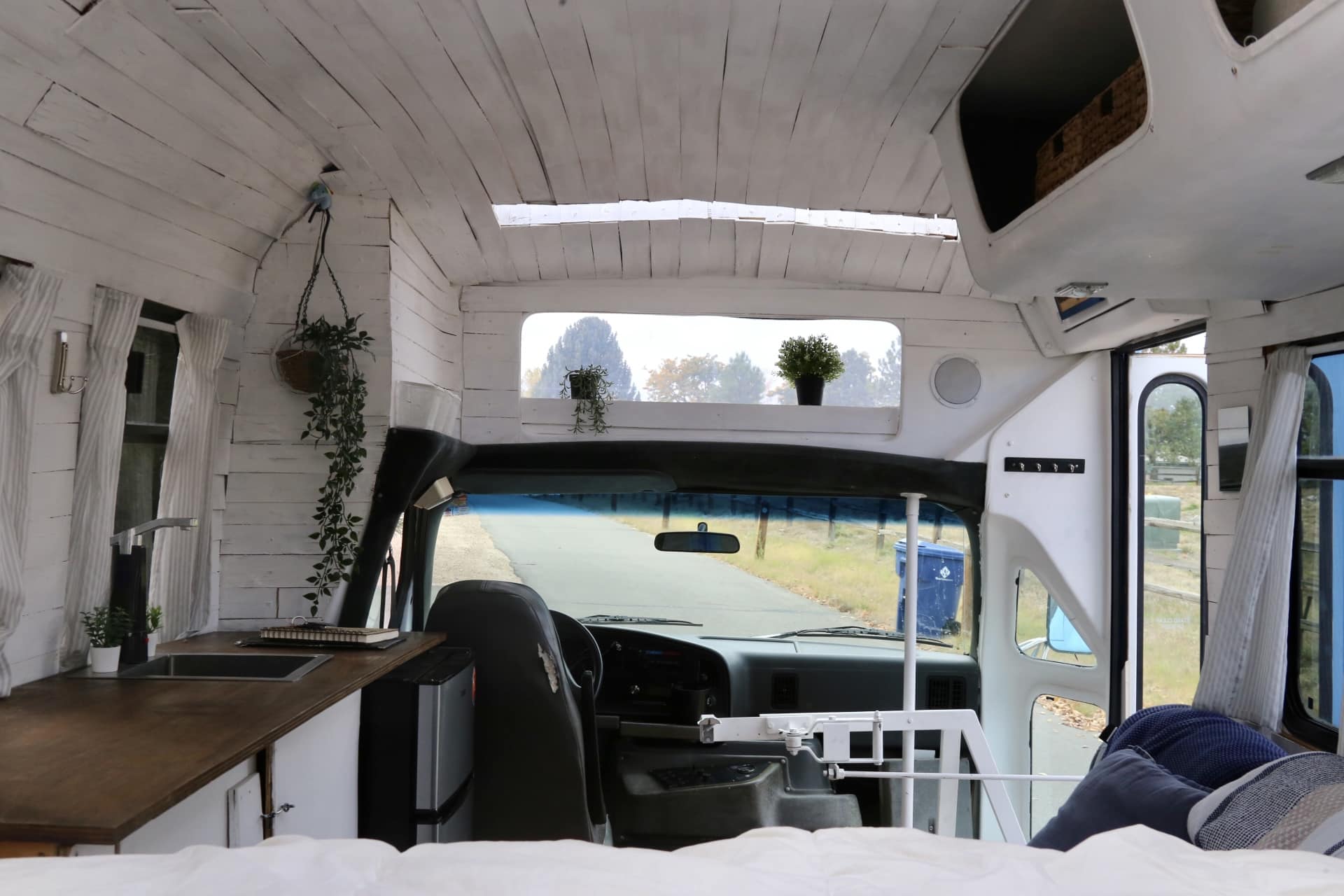 1995 Ford E350 Full Build Blue Skoolie! - Skoolie Livin | School Bus ...