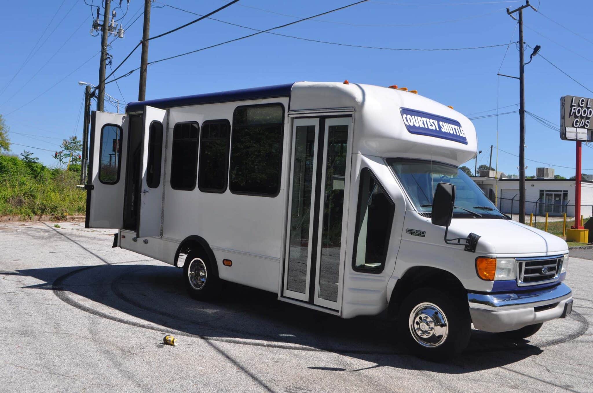 2003 Ford E350 Super Duty Shuttle bus - Skoolie Livin | School Bus ...