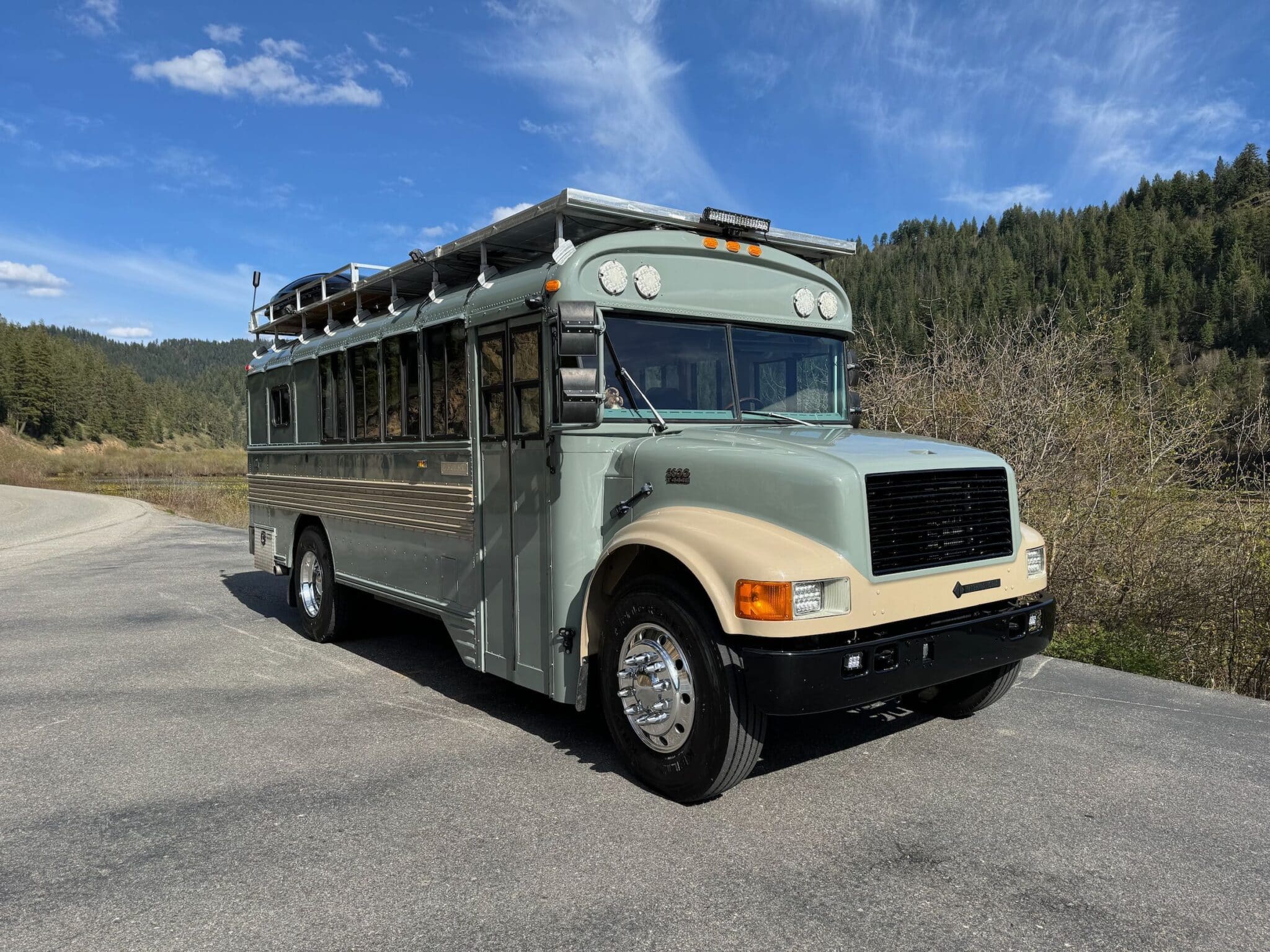 2002 International 3800T Diesel (mid-size) - Skoolie Livin | School Bus ...