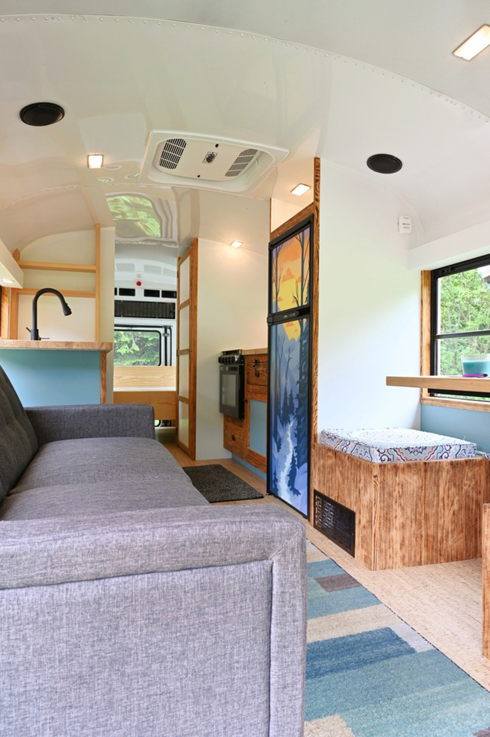 2008 Chevy Kodiak Fully Converted Skoolie/ Tiny Home - 125,000 ...