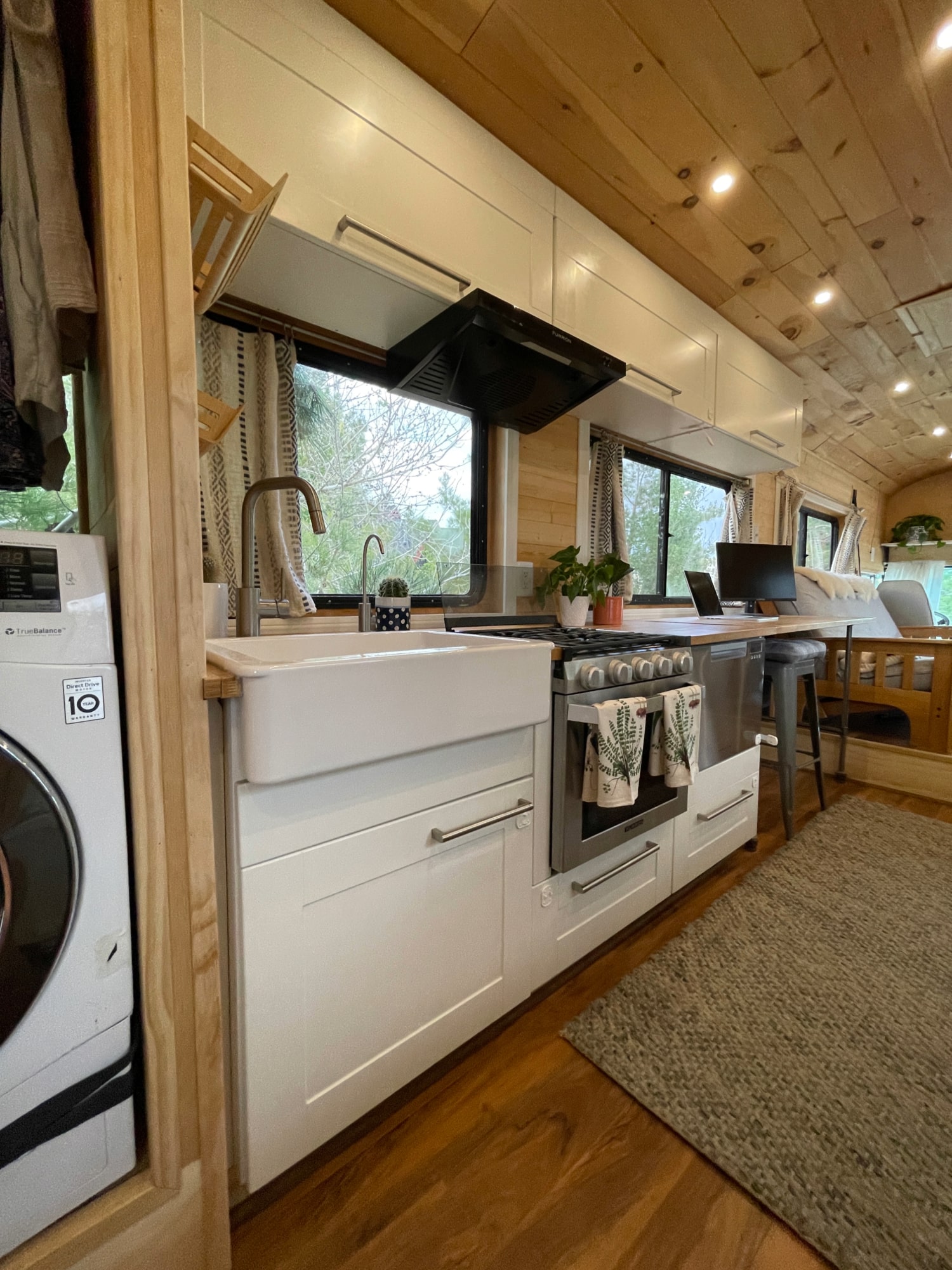 2000 Blue Bird AA Beautiful Luxury 4 Season Raised-Roof Skoolie ...