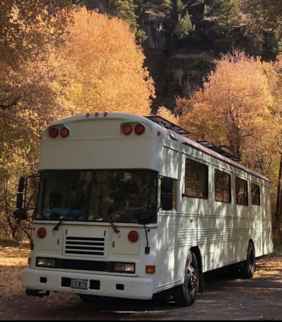 2000 Blue Bird AA Beautiful Luxury 4 Season Raised-Roof Skoolie ...