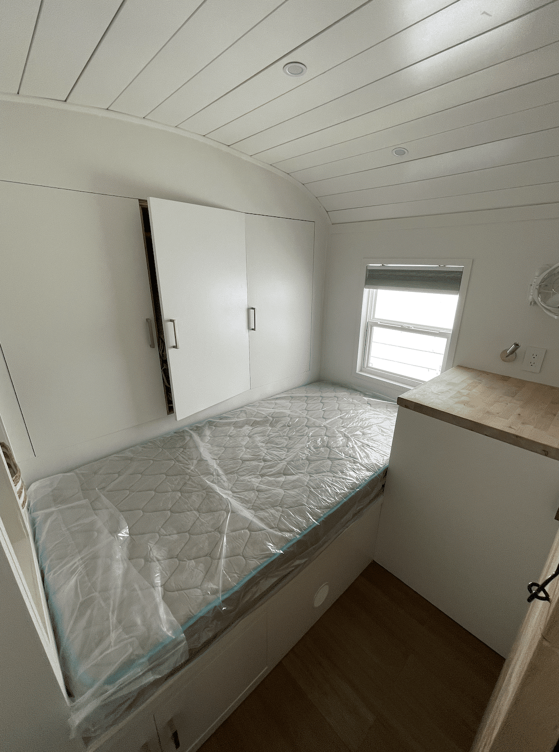 2003 Blue Bird All American FE Fully Converted w/ Roof Raise - Skoolie ...