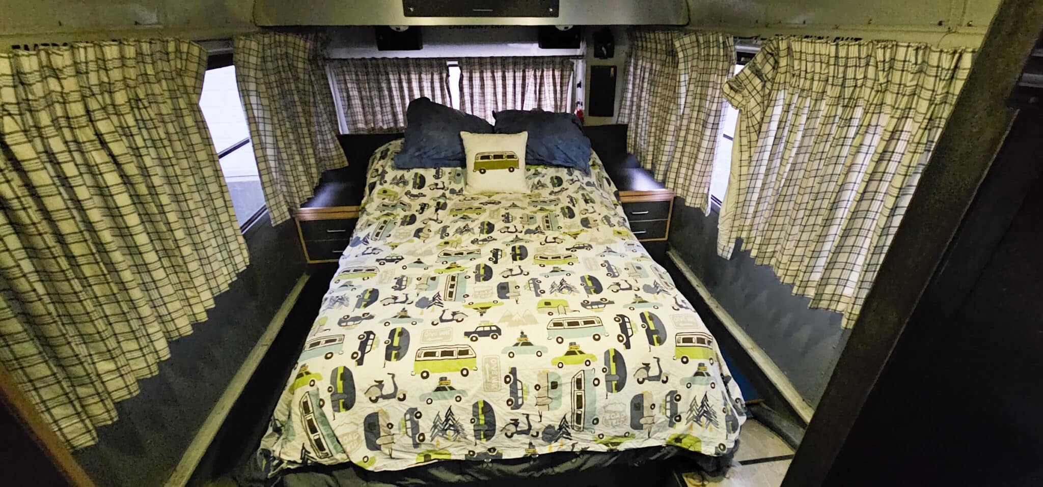 1990 Thomas 36' with cummins/allison fully converted - Skoolie Livin ...