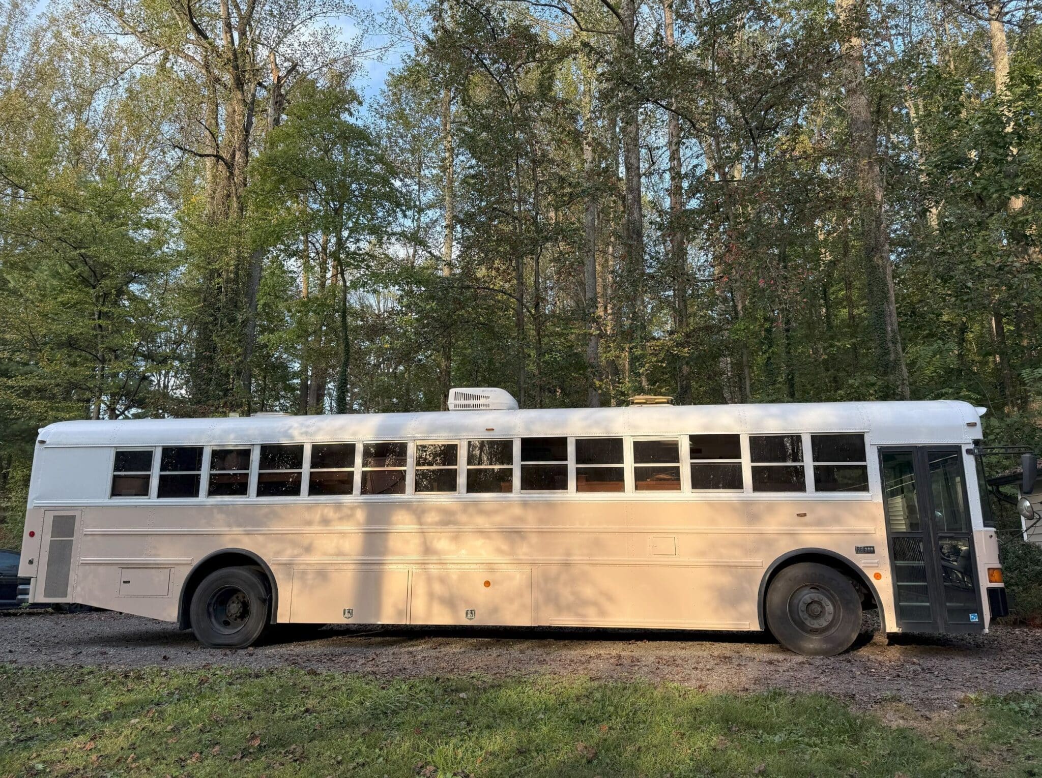 2005 International 40' RE300 - Skoolie Livin | School Bus Conversion ...