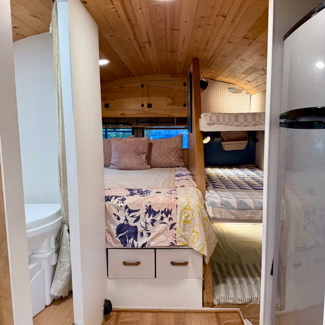 1999 International AmTran 30’ fully converted Skoolie - Skoolie Livin ...