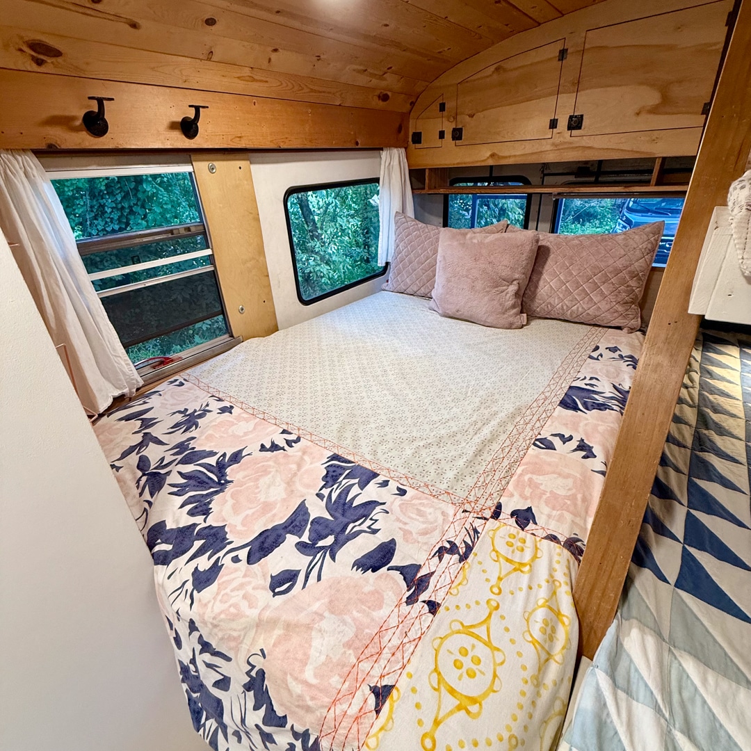 1999 International AmTran 30’ fully converted Skoolie - Skoolie Livin ...